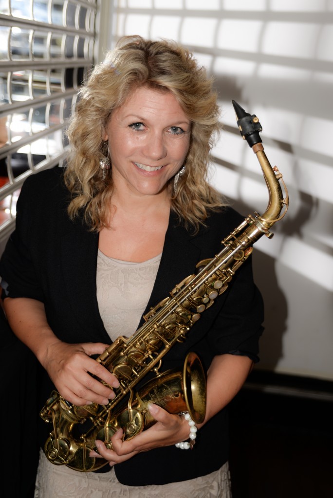 Sarah Bolter | Professional Saxophone, Clarinet and flute player/teacher